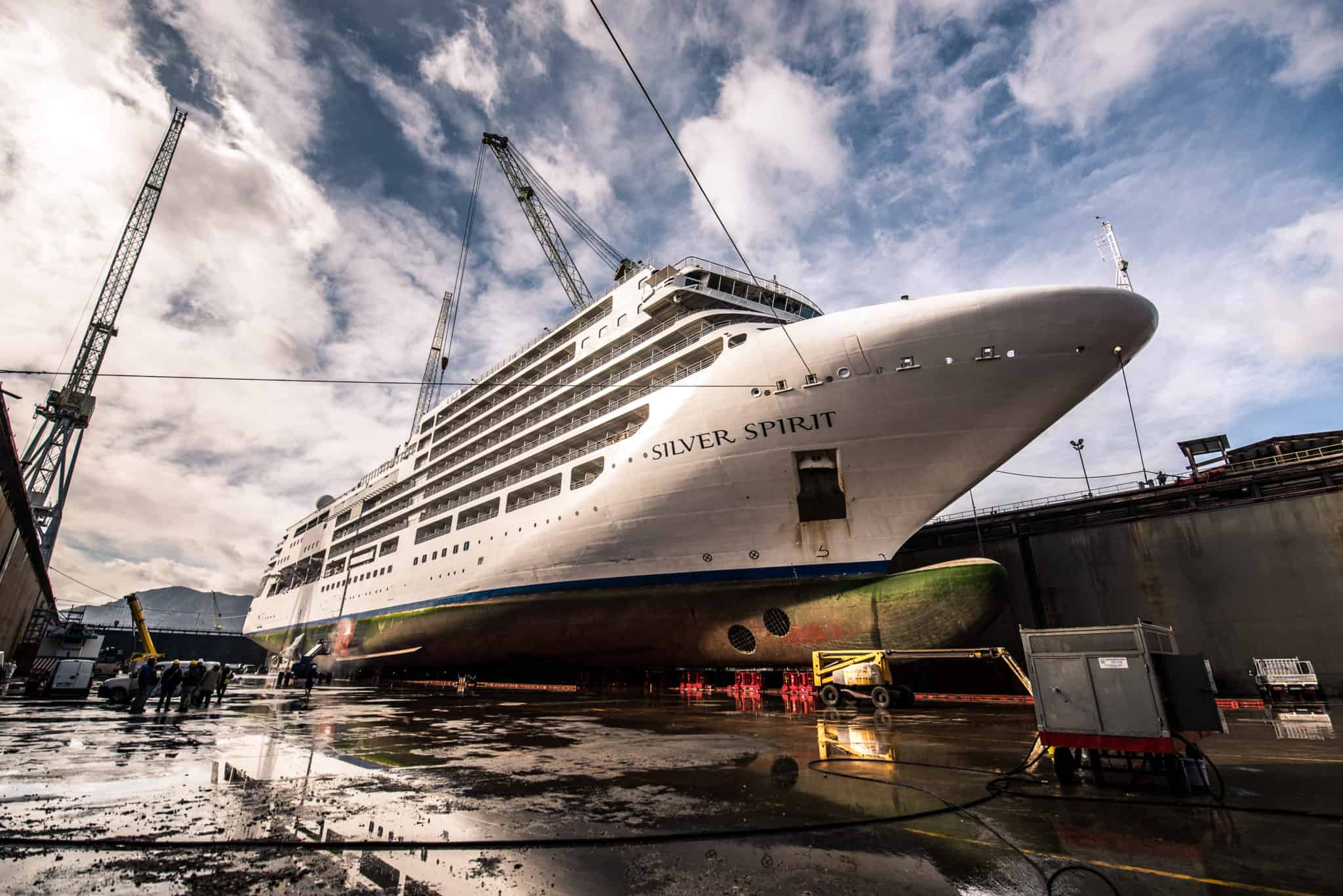 Cruise Line Cuts Ship In Half [PHOTOS]