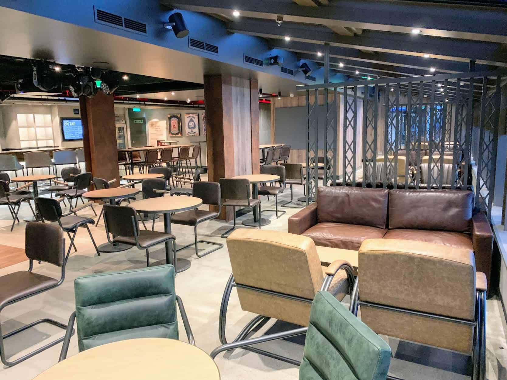 18 Most Unique & Best Cruise Ship Bars in 2022