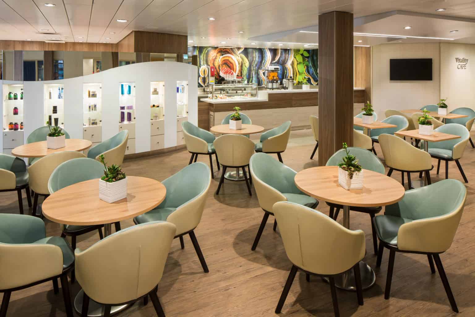 8 Best Cruise Ship Venues Serving Fresh Juice and Few Bonus