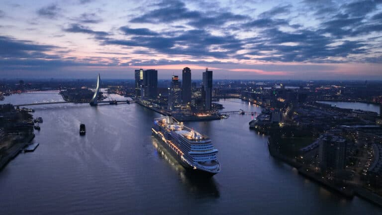 The 19 Man Overboard Incidents in 2024 – Here's the Breakdown by Cruise ...