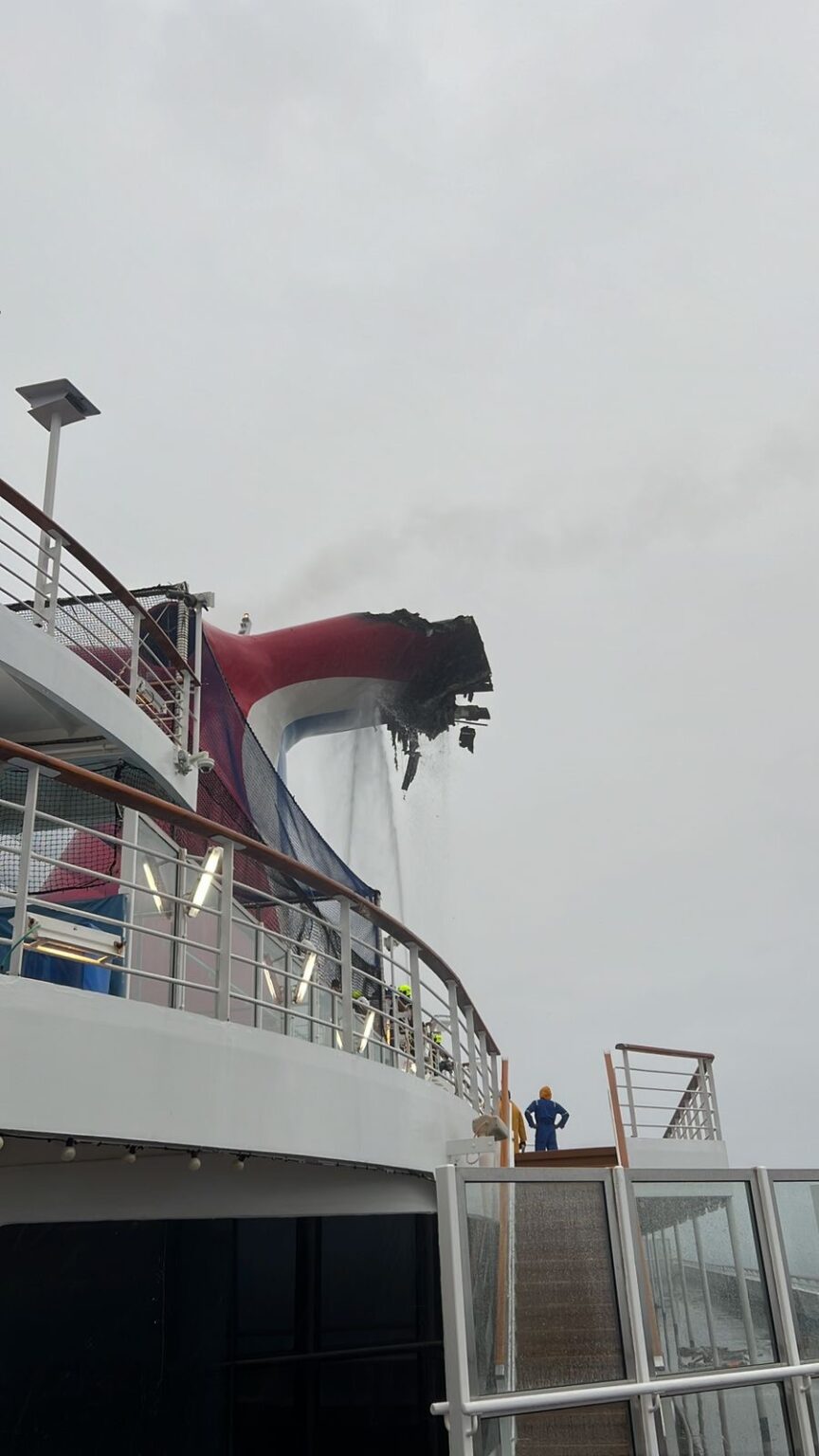 Carnival Ship Debuts New Funnel After Fire [PHOTOS]