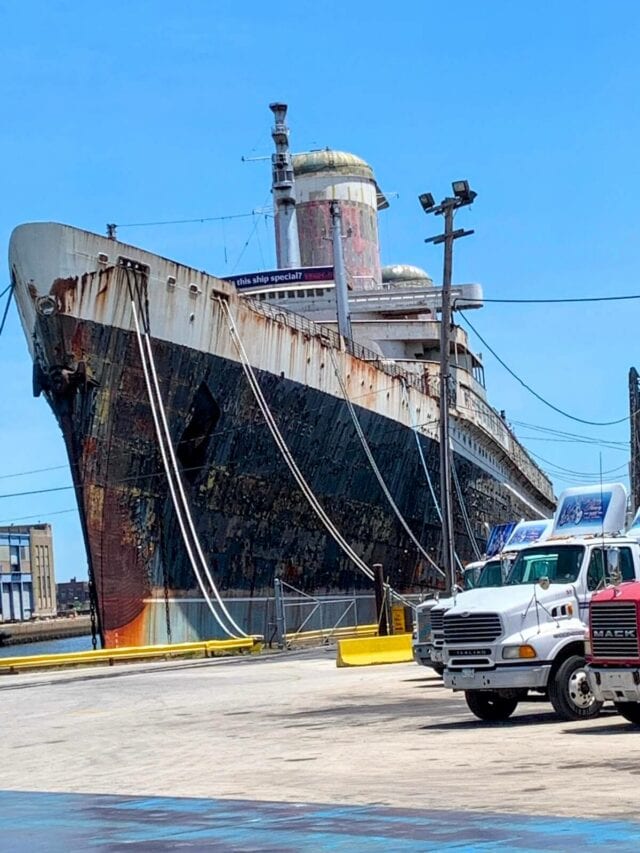 Historic SS United States May Become World's Largest Artificial Reef ...